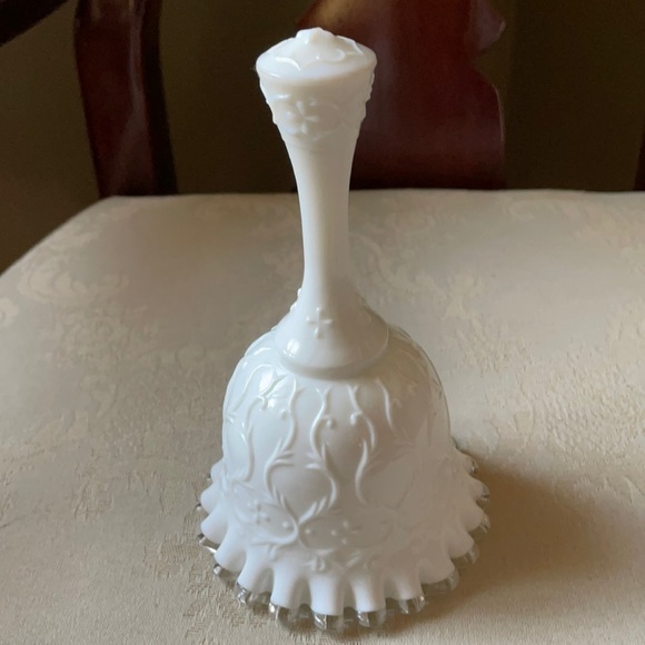 Fenton | Accents | Fenton Milk Glass Spanish Lace Silver Crest Ruffled ...
